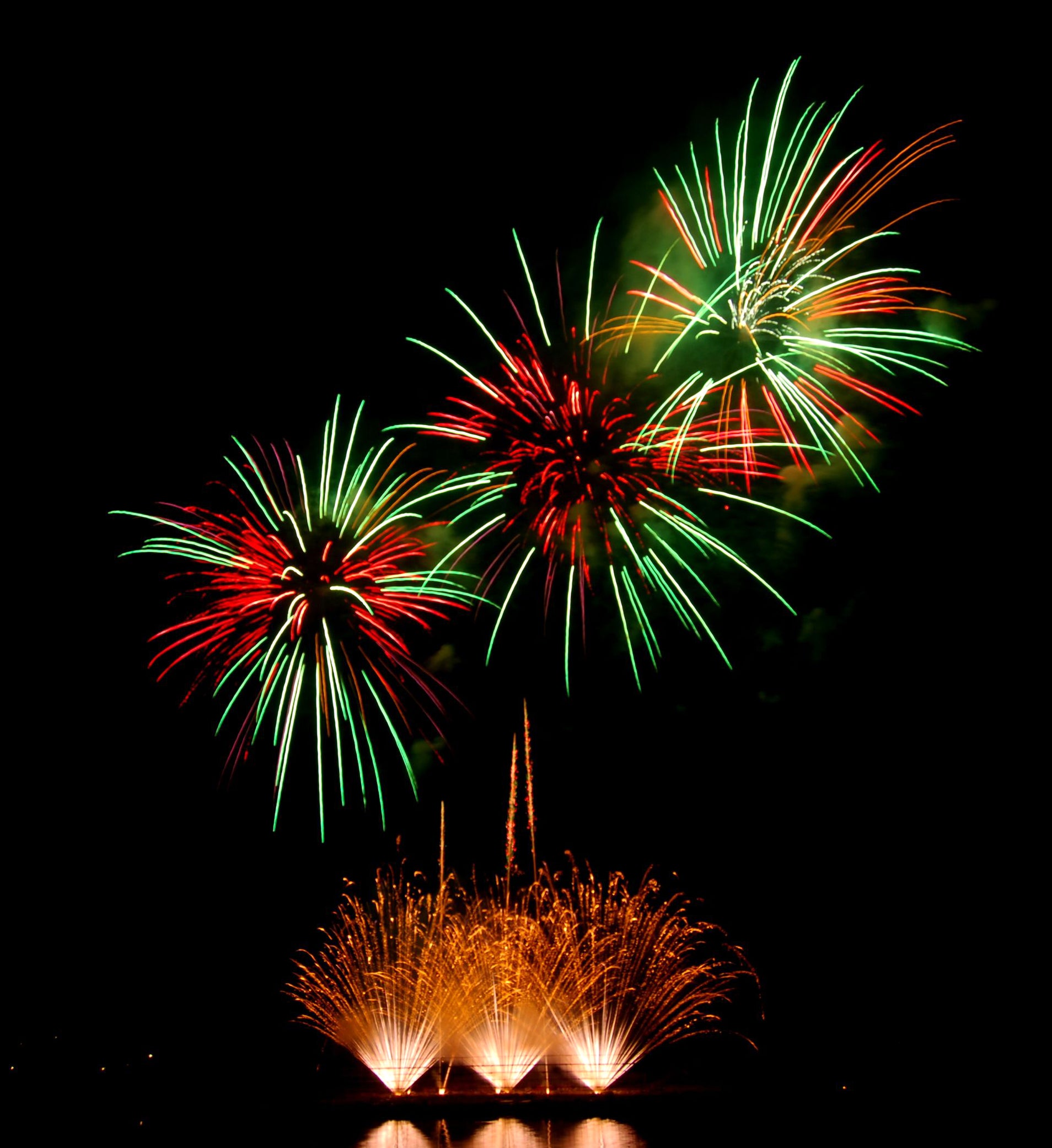 Taipei Dadaocheng Fireworks Festival: A Spectacular Celebration of ...